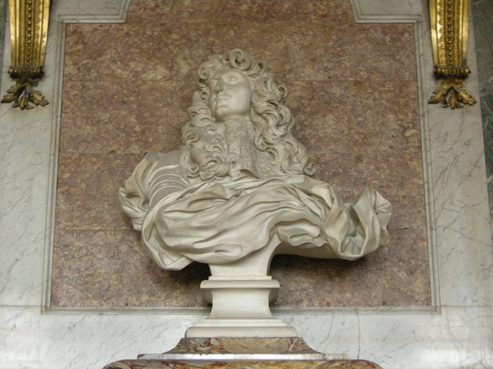 Bust of Louis XIV by Gian Lorenzo Bernini - 6 images - Art Renewal Center