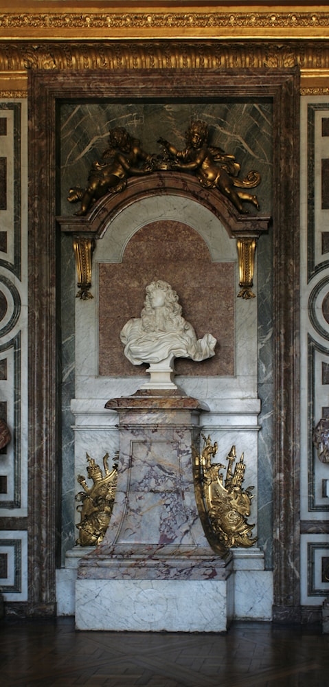 Bust of Louis XIV by Gian Lorenzo Bernini - 6 images - Art Renewal Center
