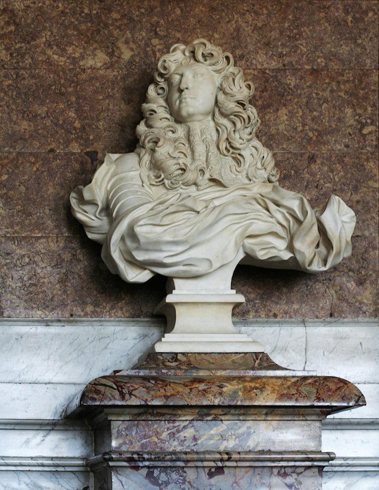 Bust of Louis XIV by Gian Lorenzo Bernini - 6 images - Art Renewal Center